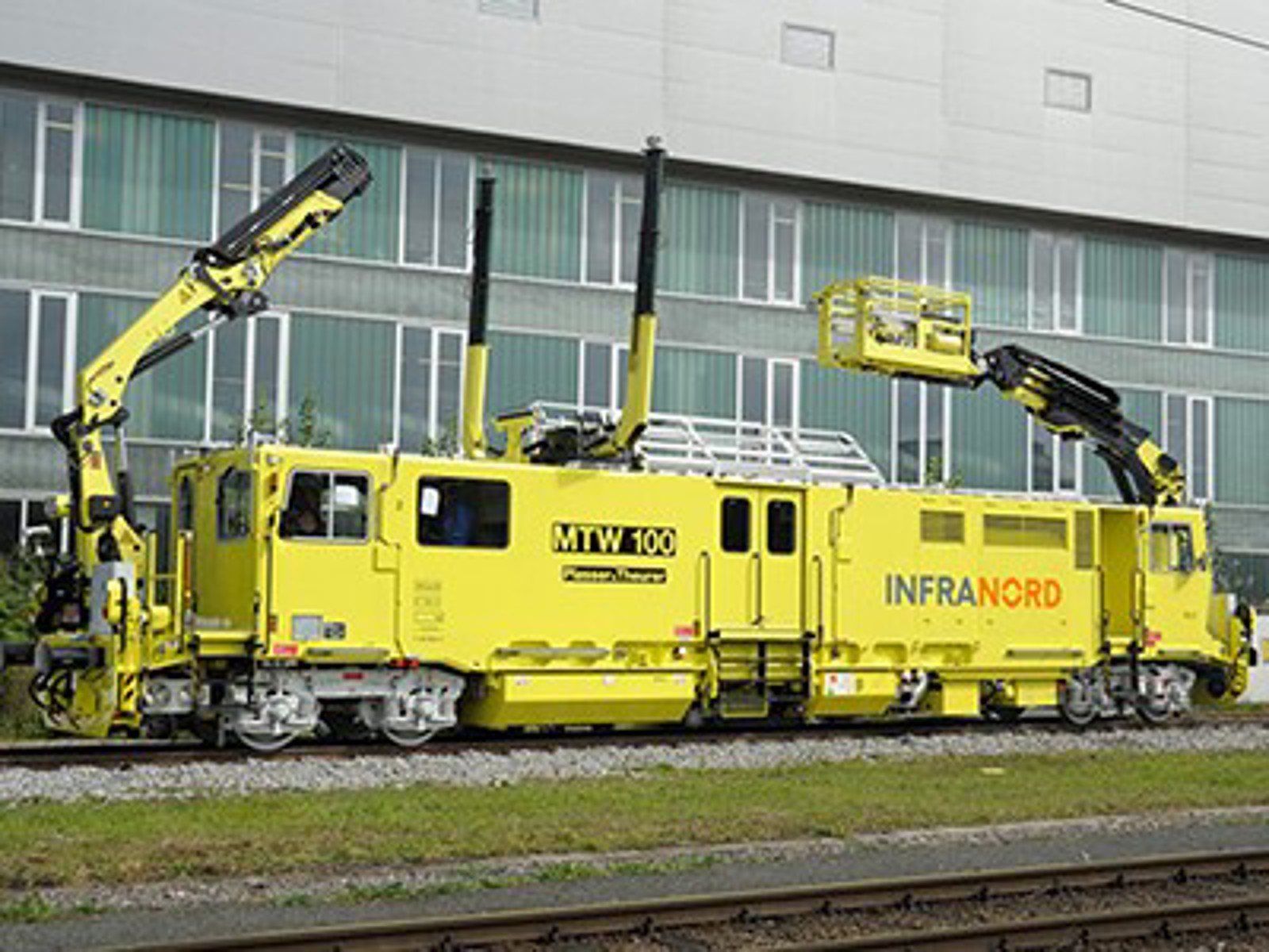 Infranord maskin - Motortrallor